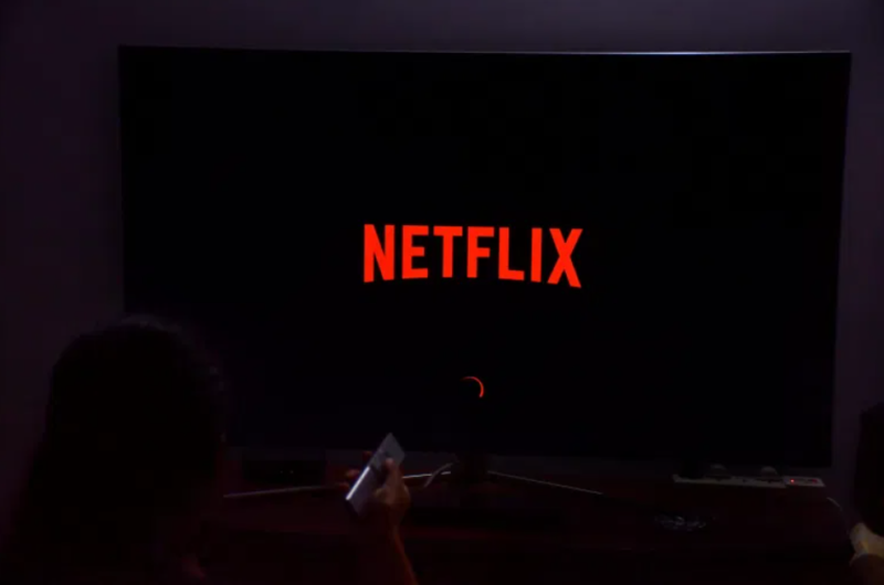 Netflix за прв пат користи снимки генерирани од вештачка интелигенција ...